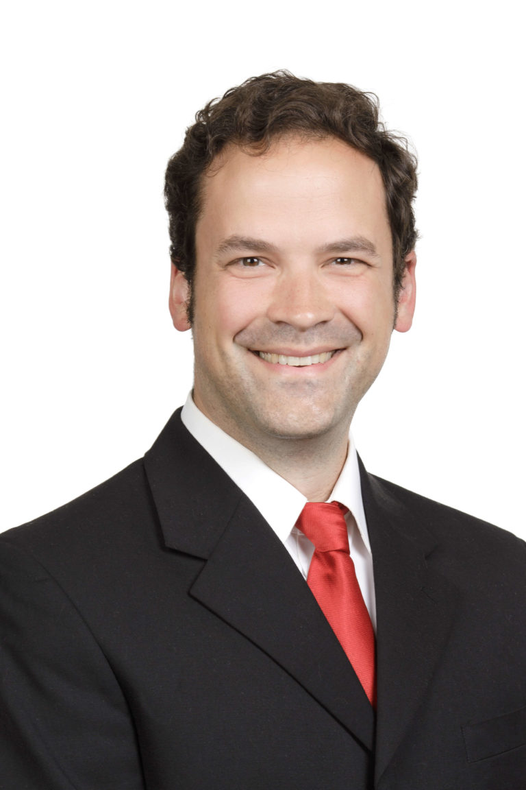 About Us | Dr. Mangold, Dr. Reed and Dr. Brian Schenavar